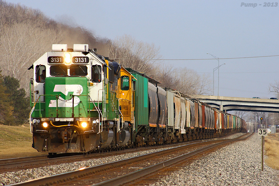 Westbound BNSF Roadswitcher